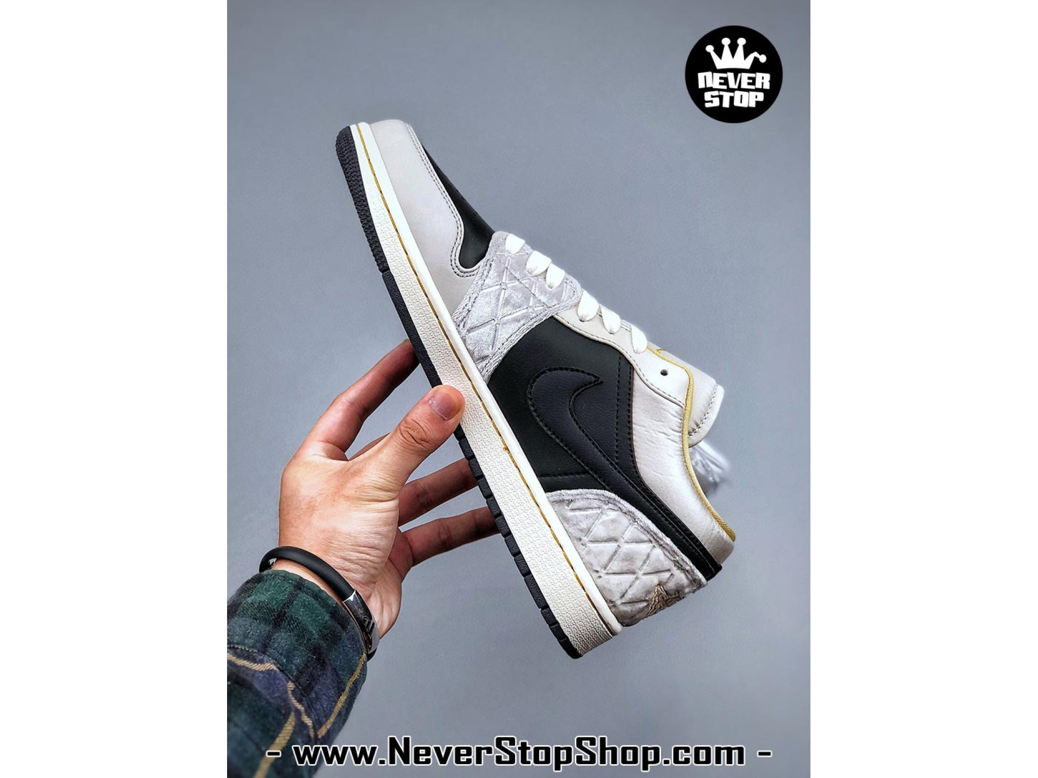 Giày NIKE AIR JORDAN 1 LOW BEADED SWOOSH cổ thấp bản ...